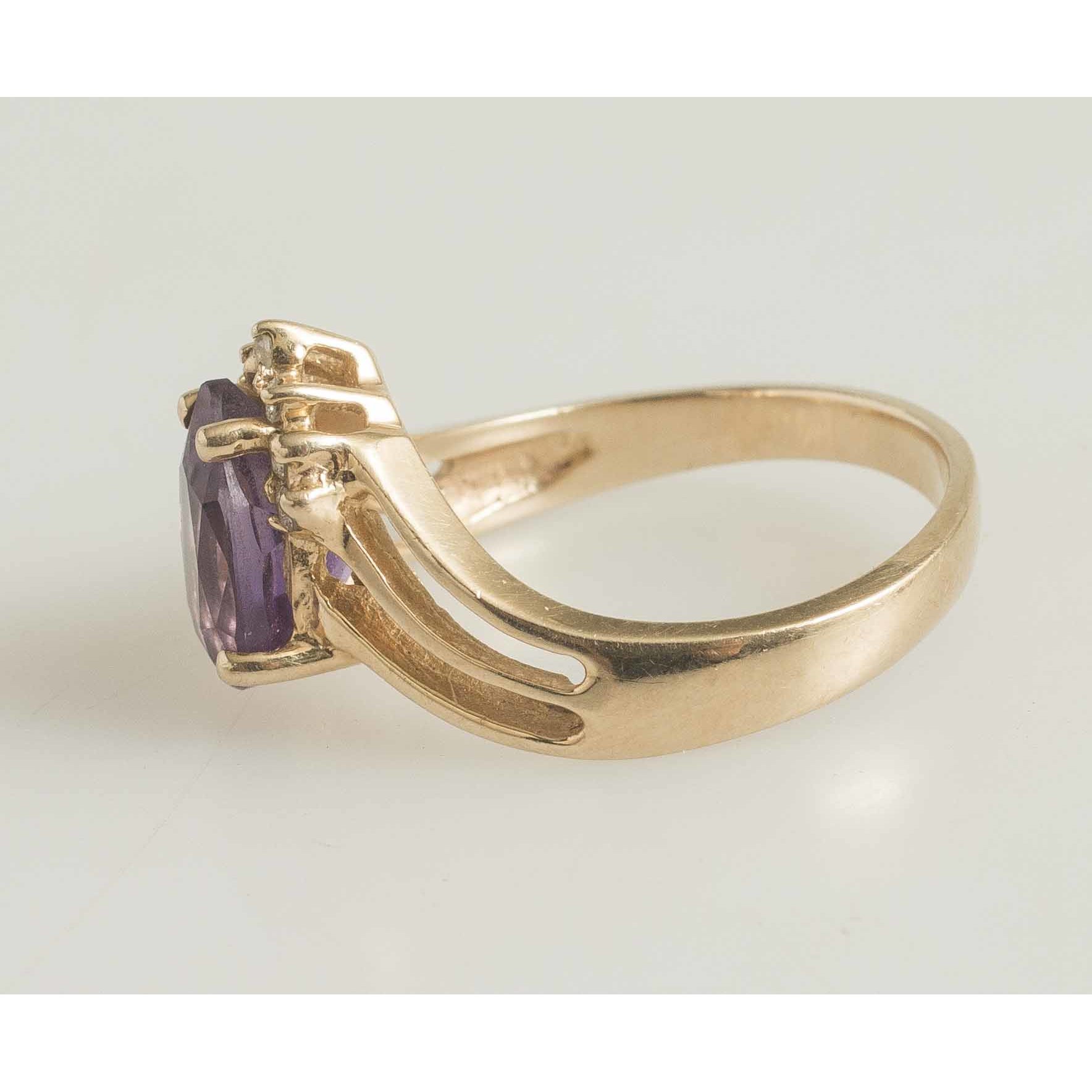 Amethyst 14k Gold RIng | Witherell's Auction House