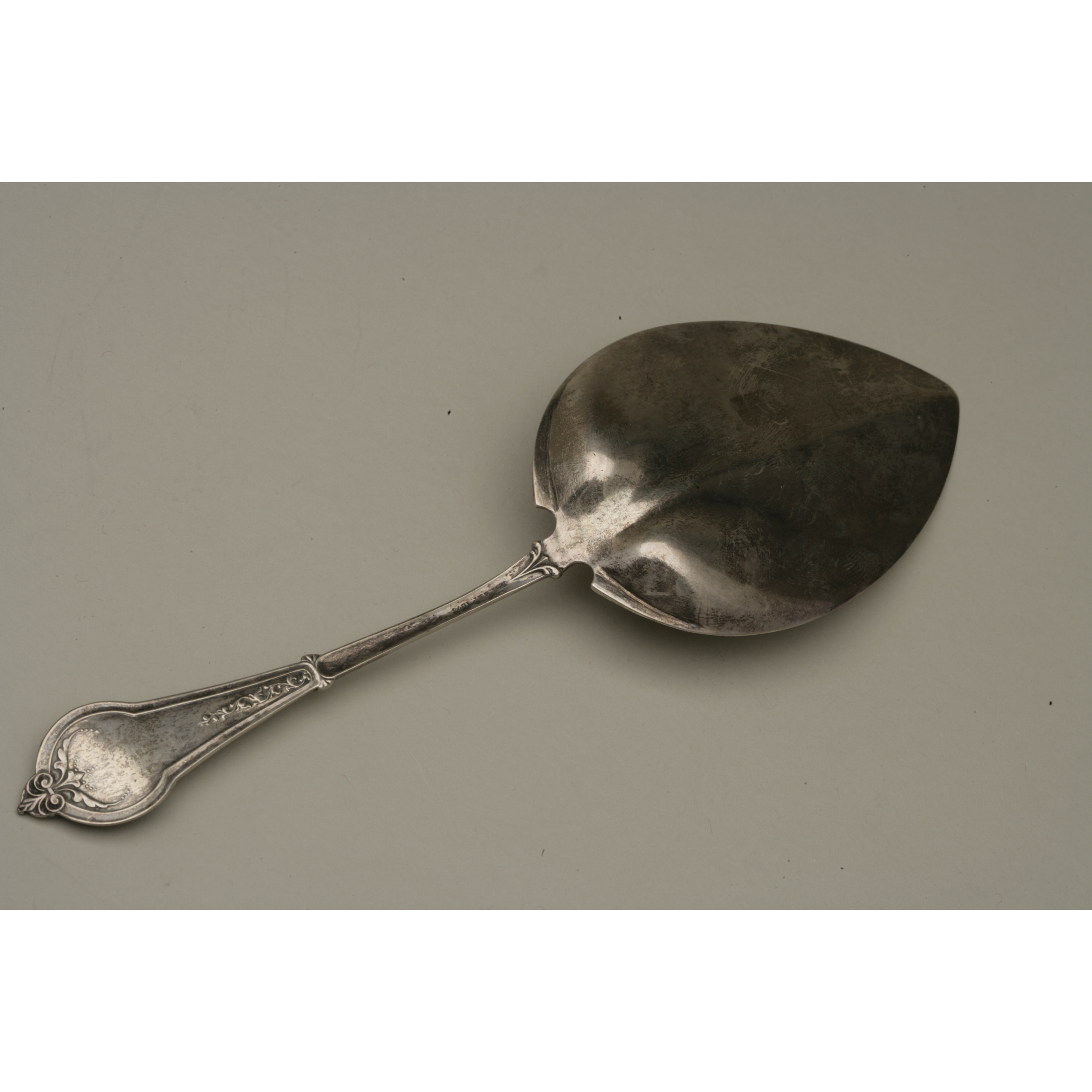 Silver Pie Server | Witherell's Auction House