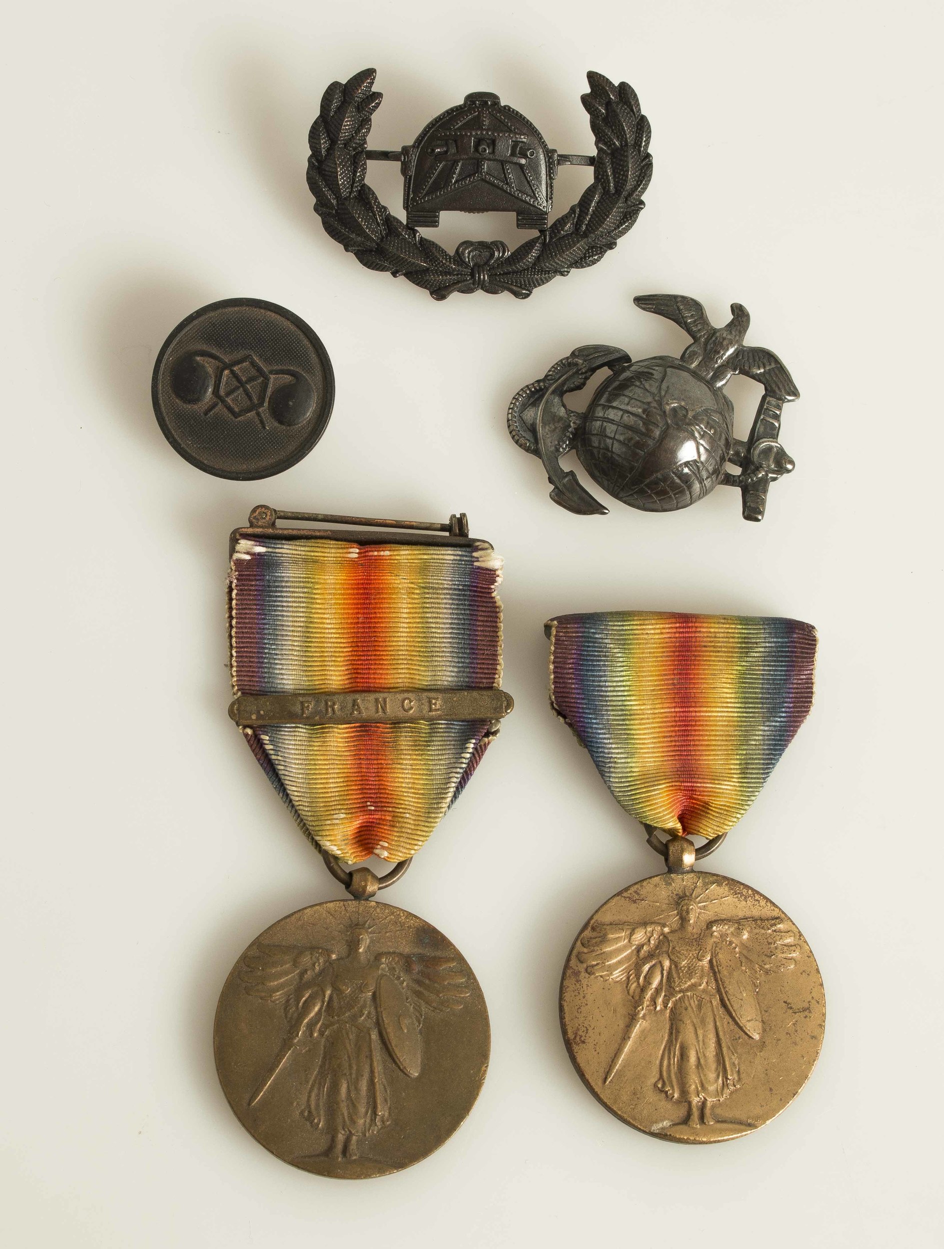 WWI USMC Badge, Tank Corps and other Badges, and 2 US WWI Victory ...