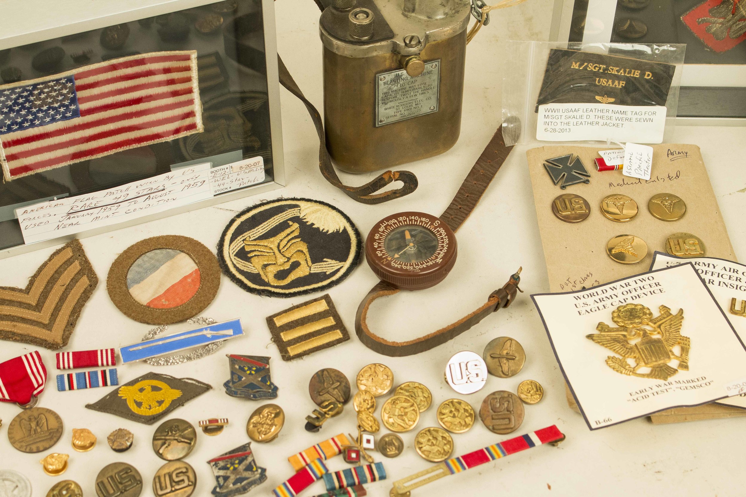 US WWI Items, incl. cased DFC, Pilot's Wrist Compas, Explosives Plunger ...