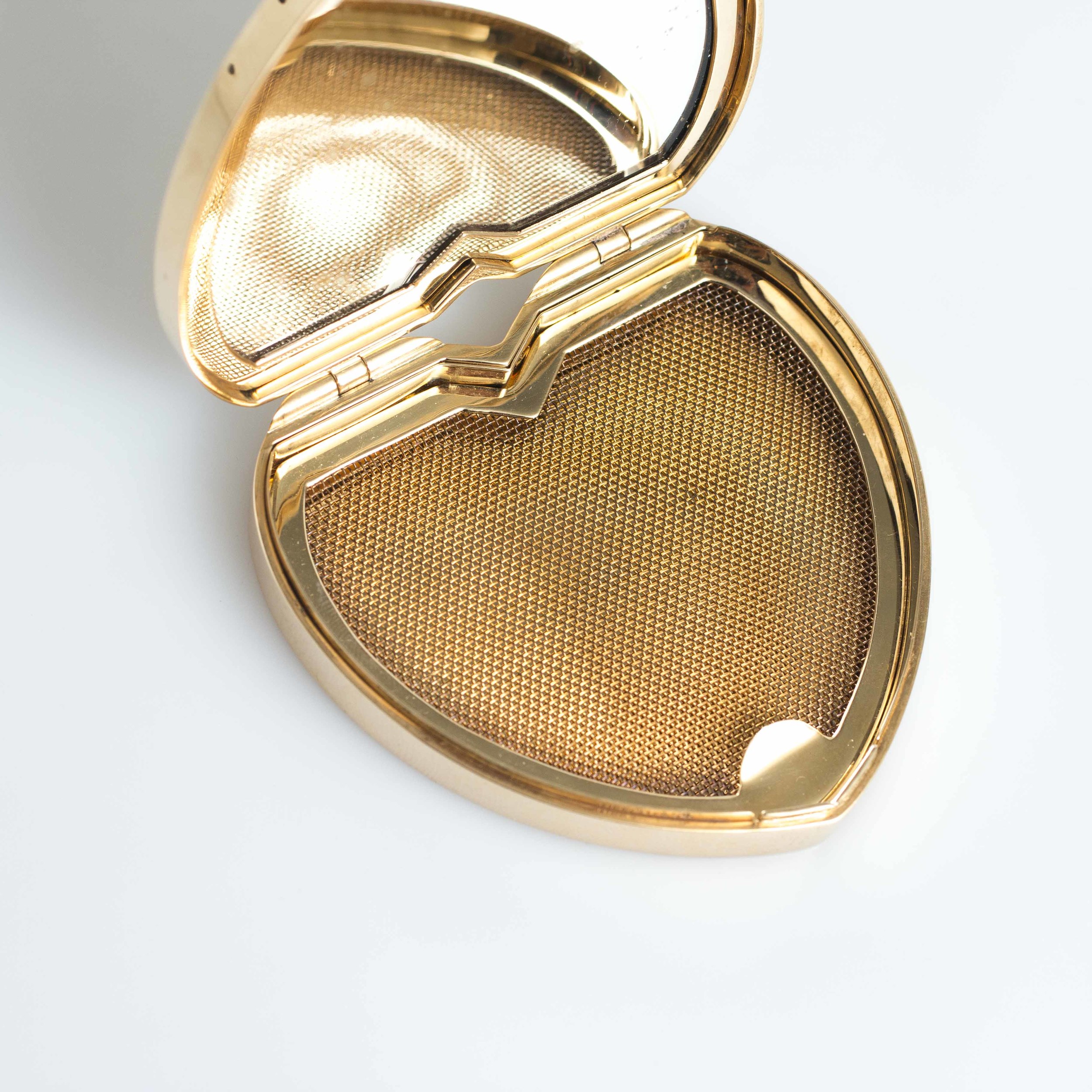Heart Shaped 14k Gold Compact | Witherell's Auction House