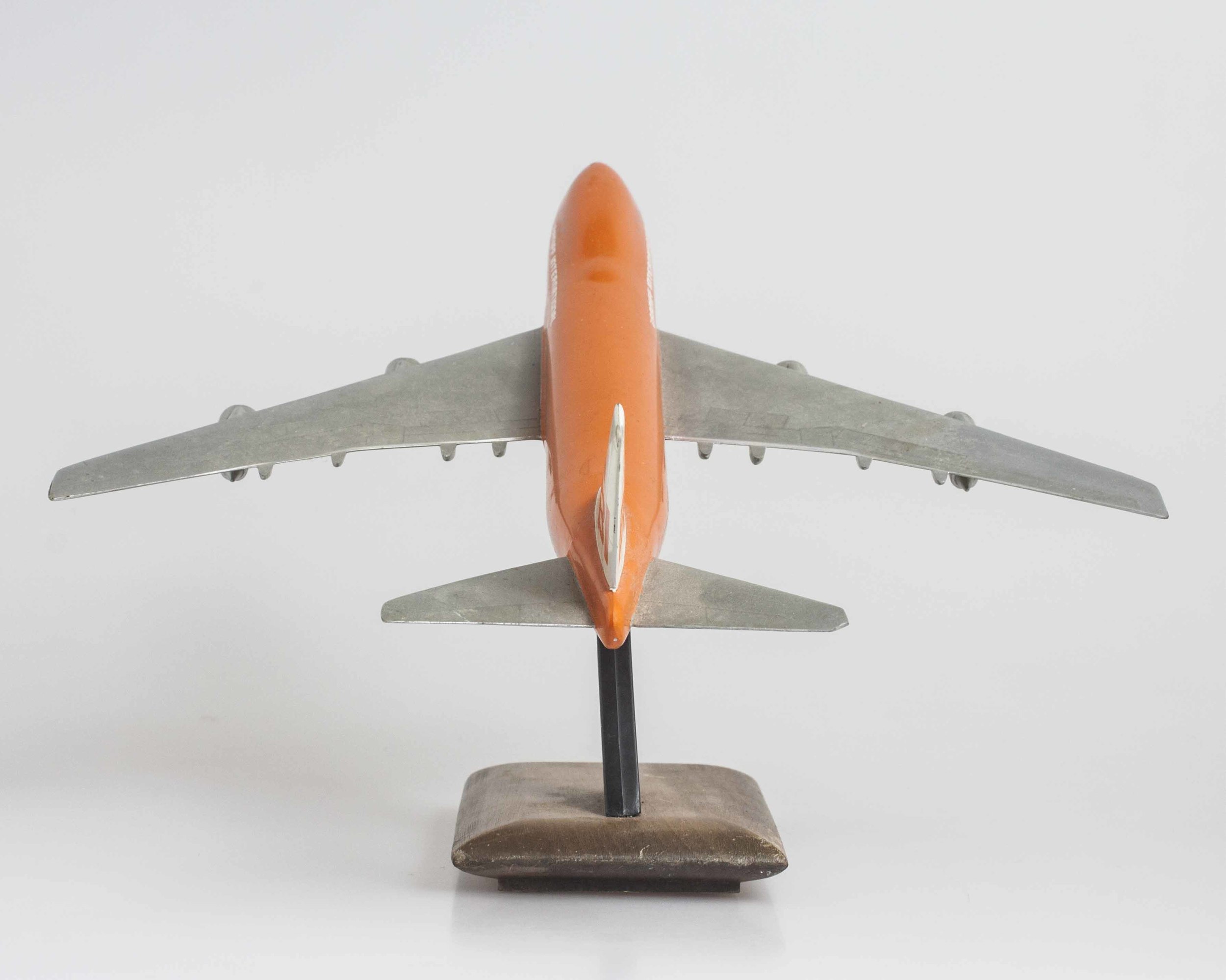 Braniff 747 Model Airplane | Witherell's Auction House