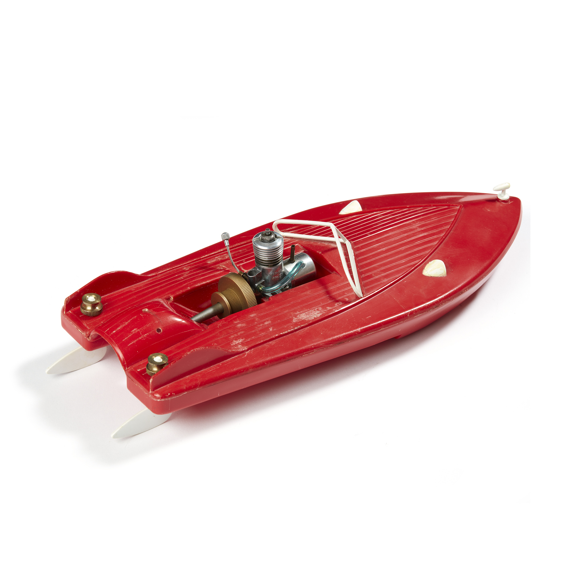 Wen-Mac "Aquamite" Gas Powered Boat | Witherell's Auction House
