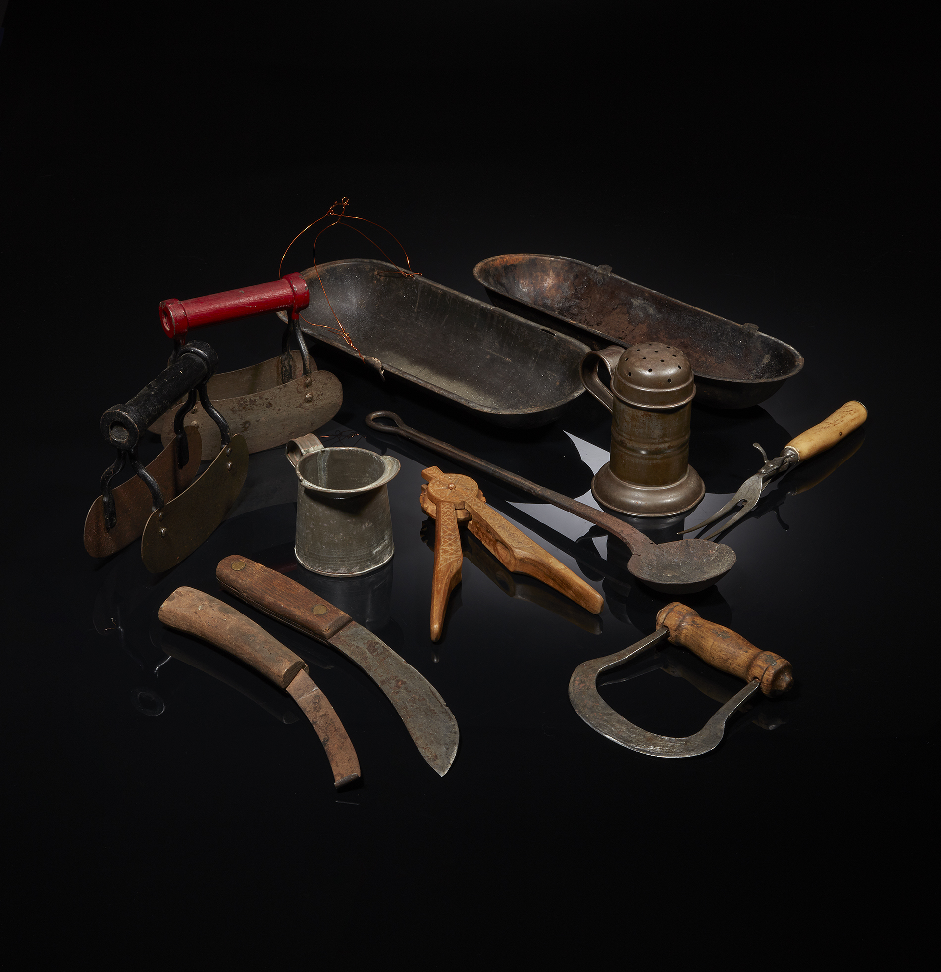 Assorted Vintage Kitchen Items | Witherell's Auction House