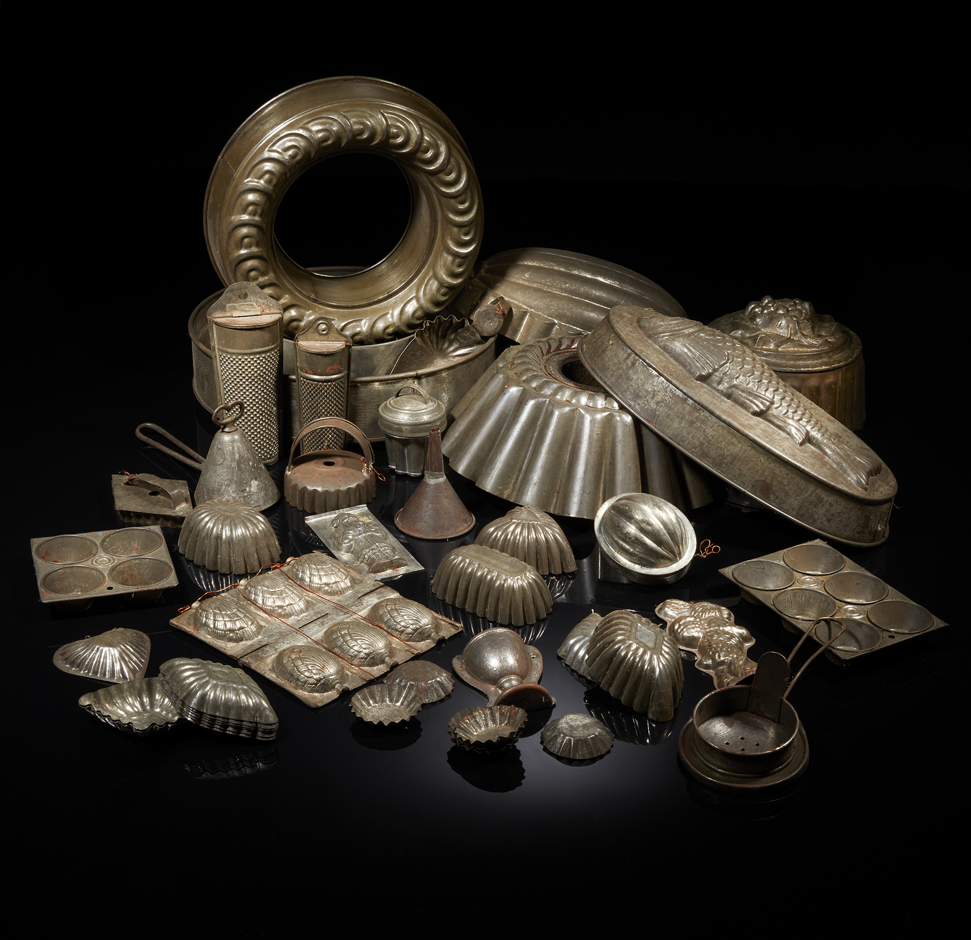 Tin Kitchen Items | Witherell's Auction House