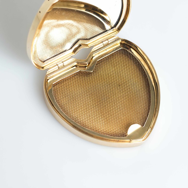 Heart Shaped 14k Gold Compact | Witherell's Auction House